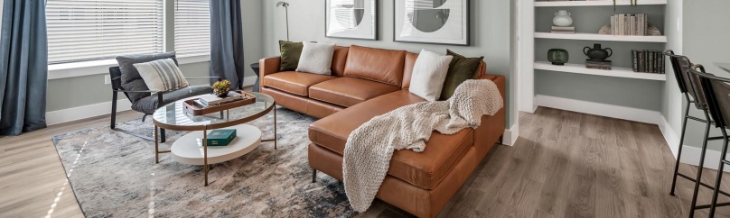 Studio, 1, 2, & 3 Bedroom Apartments in Austin | Urban East